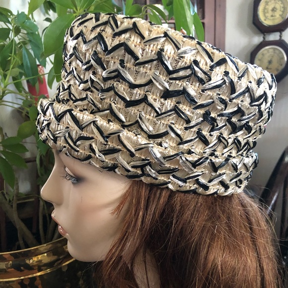 Vintage | Accessories | Vintage Black Cream Raffia Straw Hat | Poshmark